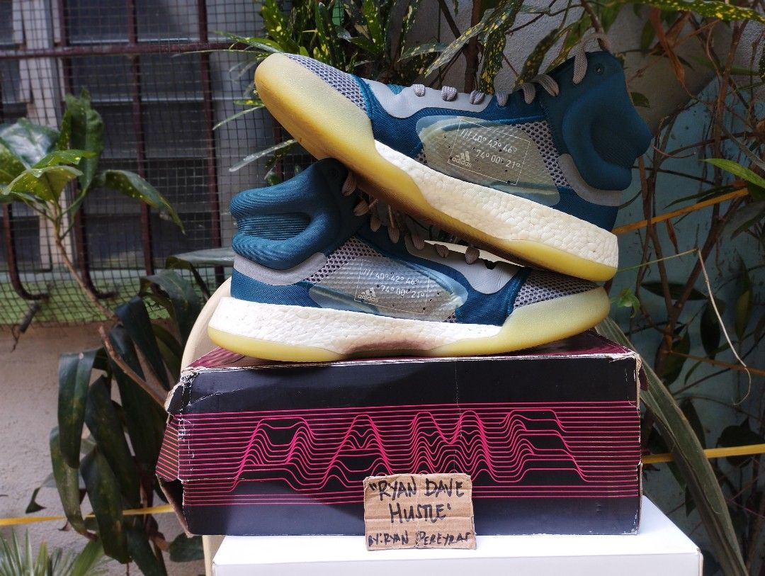 KD 13 Marquee Boost, Men's Fashion, Footwear, Sneakers on Carousell