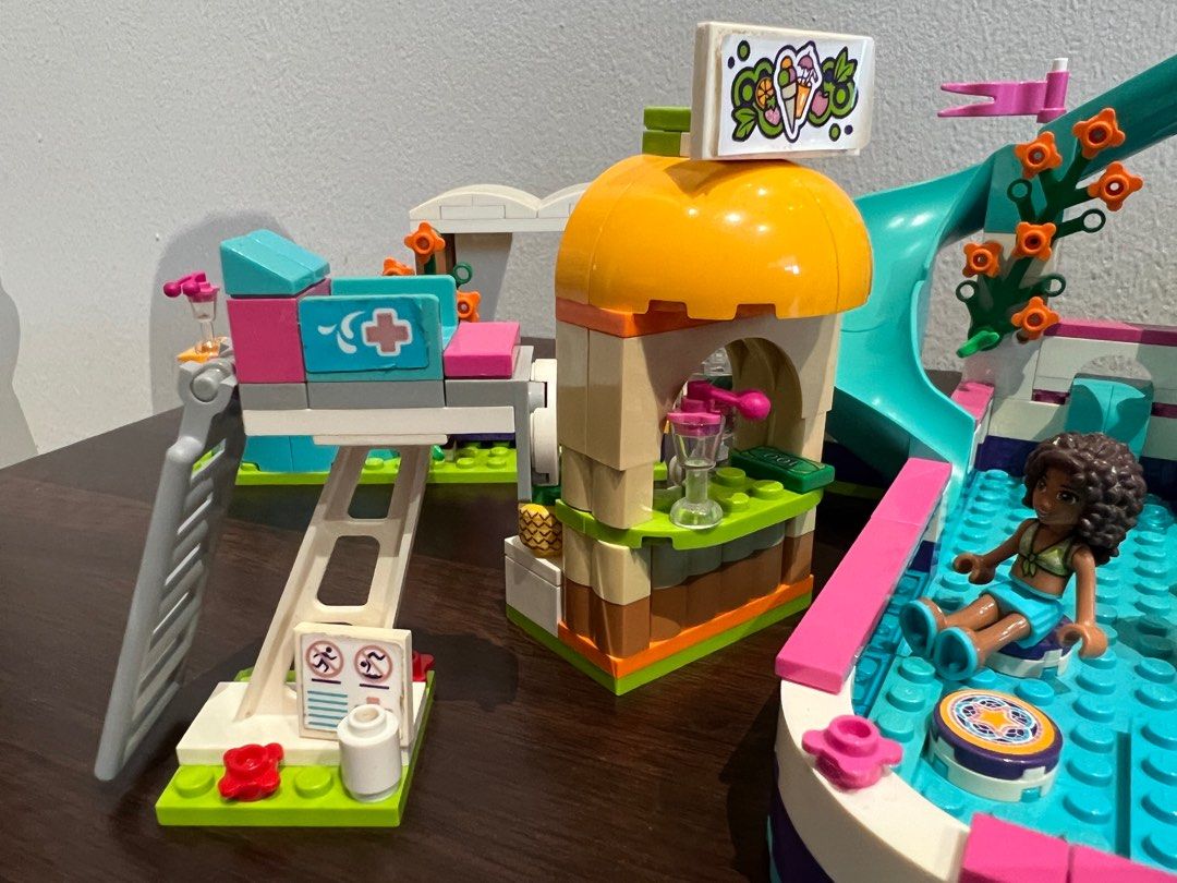 Lego - Swimming pool set, Hobbies & Toys, Toys & Games on Carousell