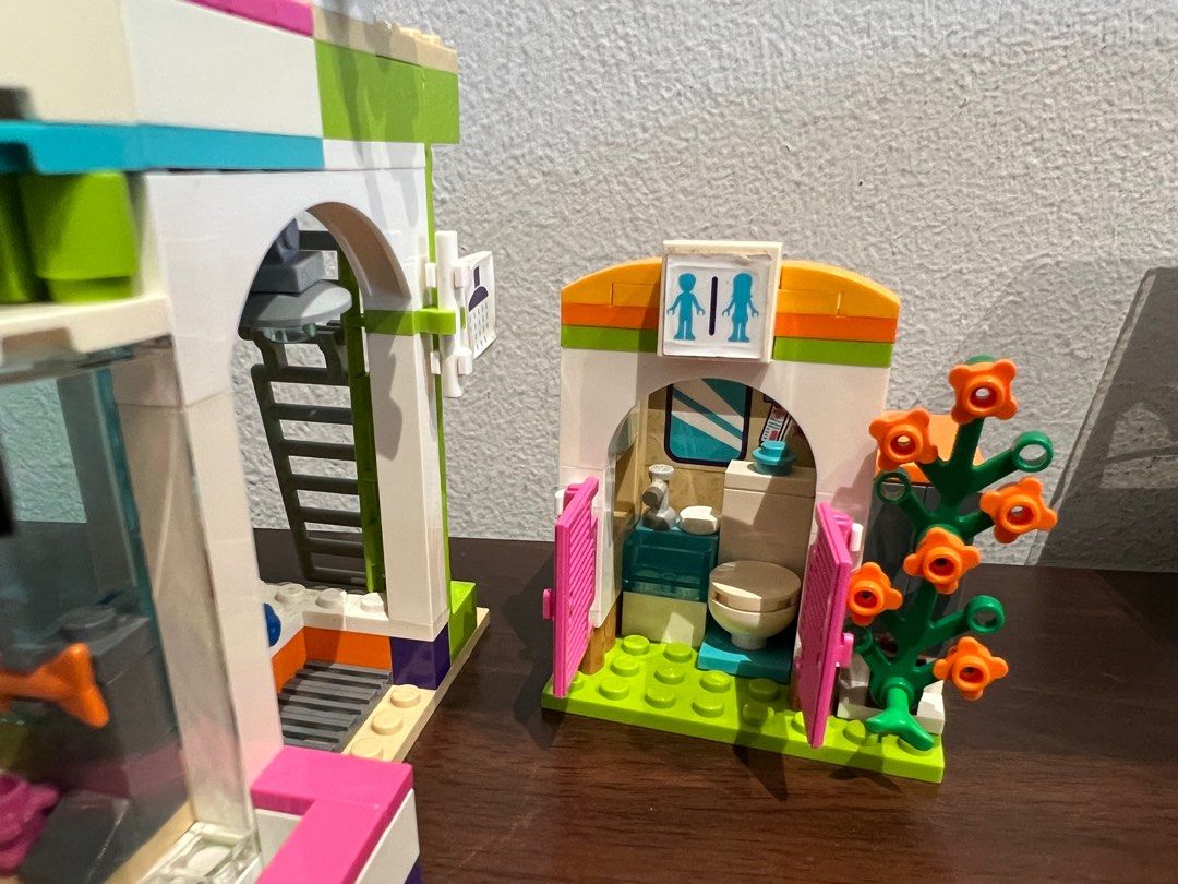 Lego - Swimming pool set, Hobbies & Toys, Toys & Games on Carousell