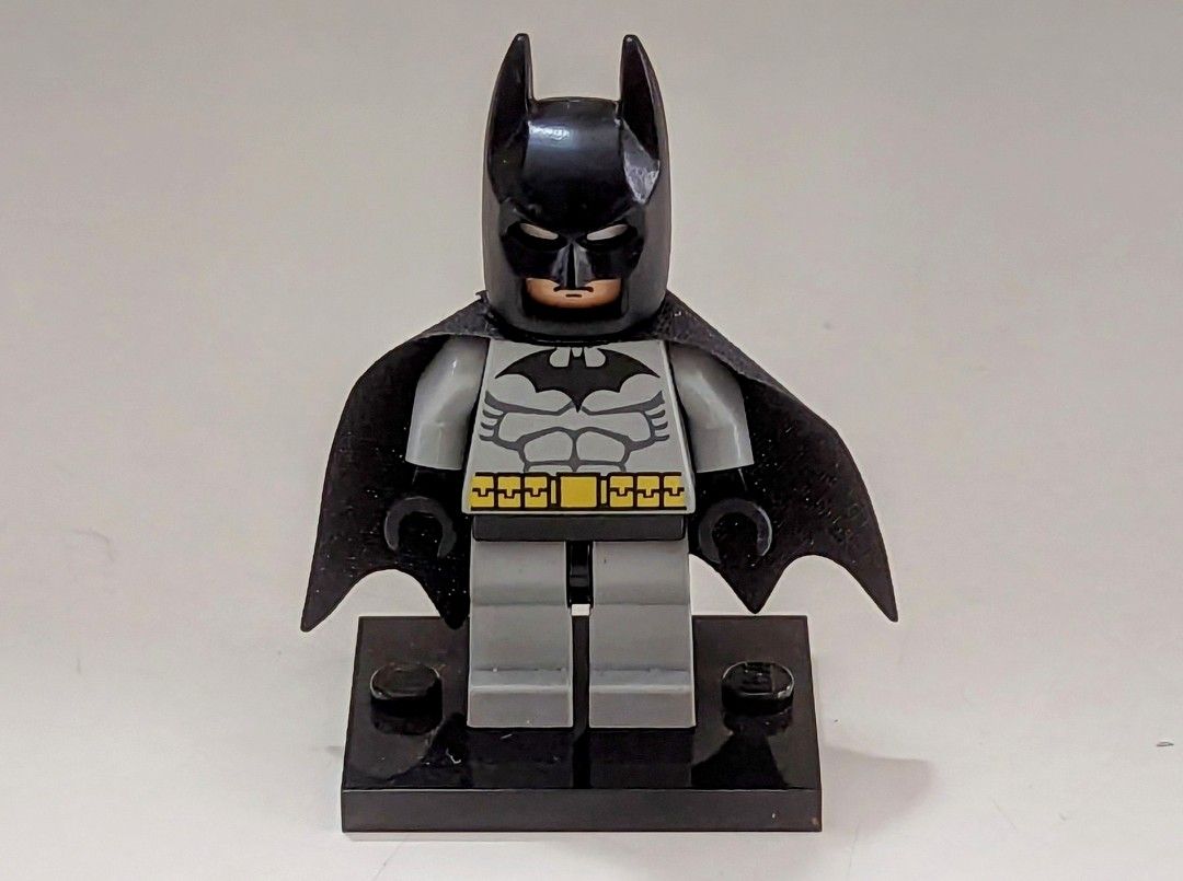 Lego minifigure - Batman, Hobbies & Toys, Toys & Games on Carousell