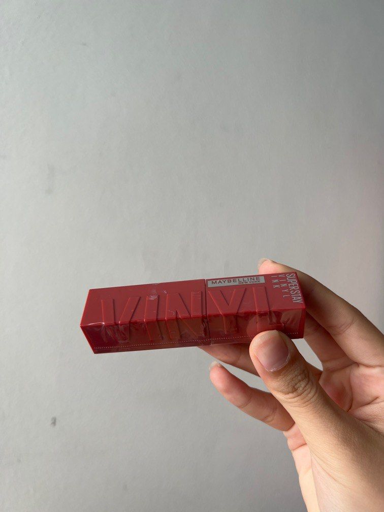 Maybelline Superstay Vinyl Ink in 62 Irresistible, Beauty & Personal ...