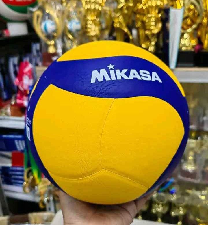 MIKASA v330w, Sports Equipment, Sports & Games, Racket and Ball Sports ...