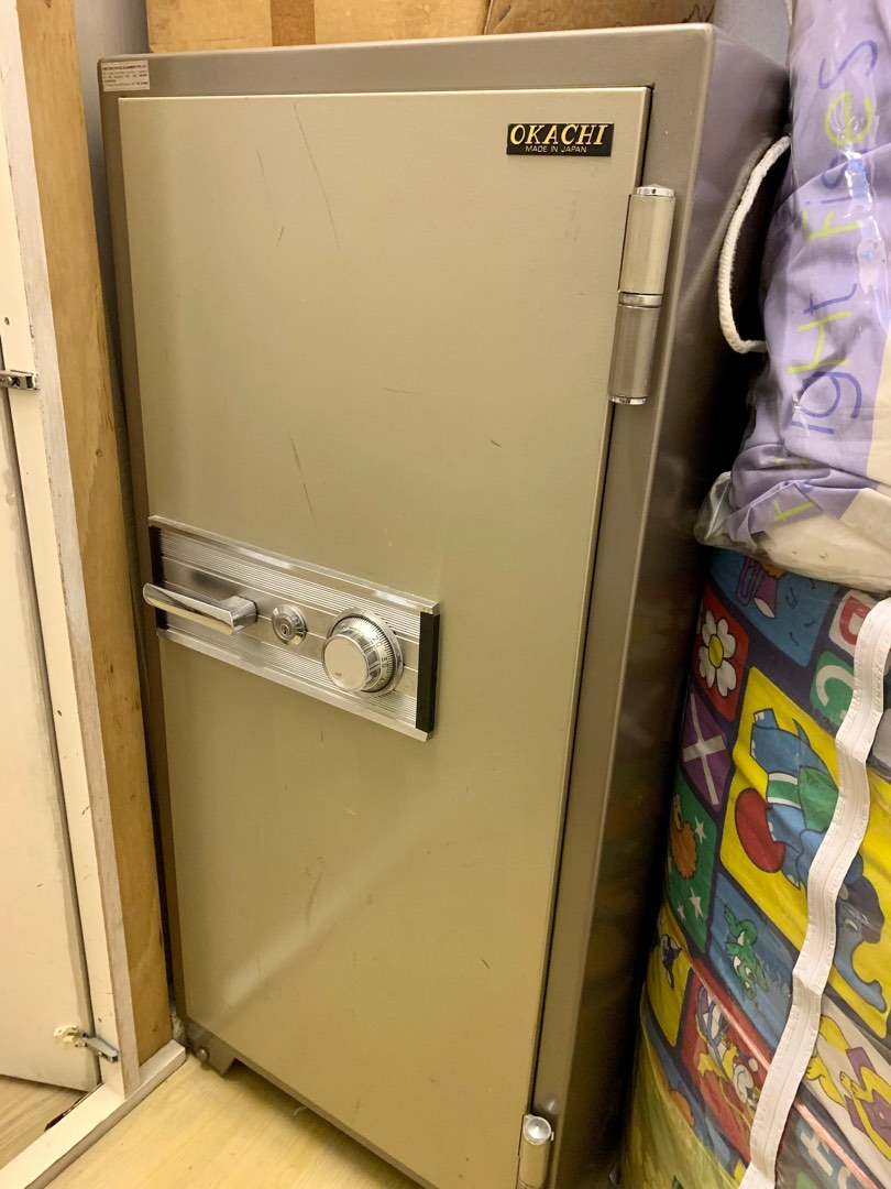 Okachi Big Safe (702L), Furniture & Home Living, Security & Locks, Safe ...