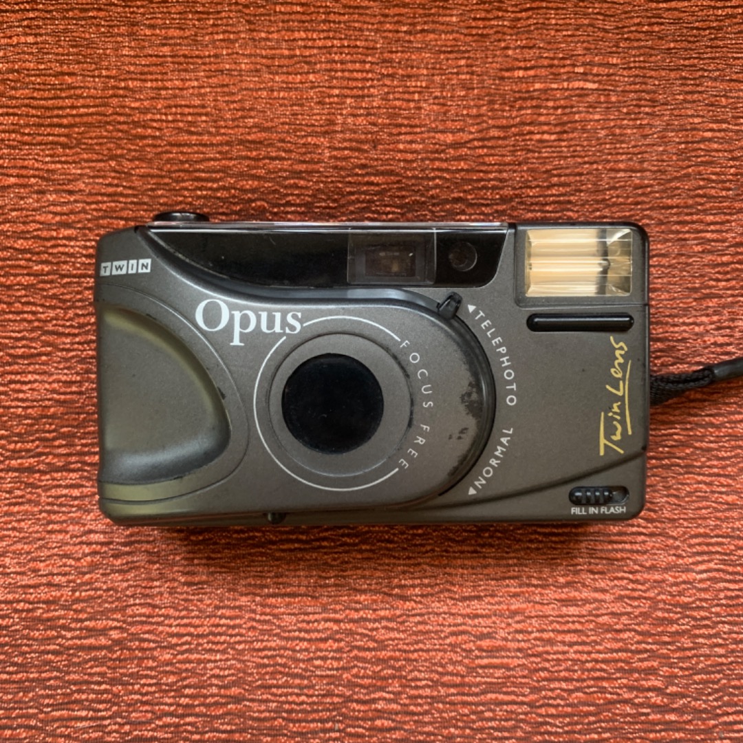 Opus Twin Lens Film Camera, Photography, Cameras on Carousell