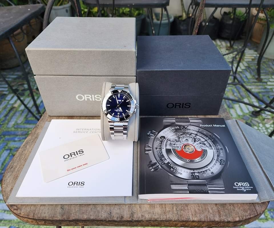 Oris Aquis Date Blue Sunburst Dial -Full Set on Carousell