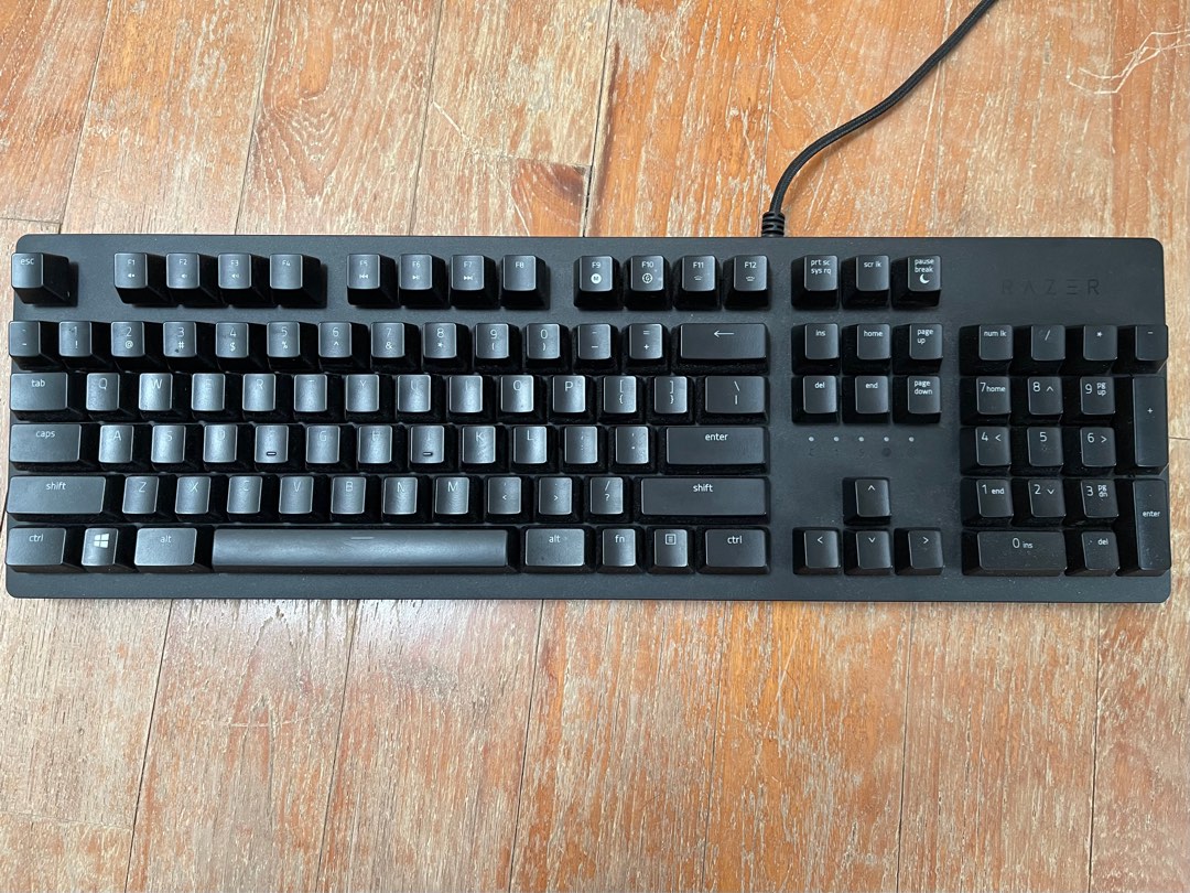 Razer Huntsman Opto Mechanical Keyboard (Purple/Clicky switches ...