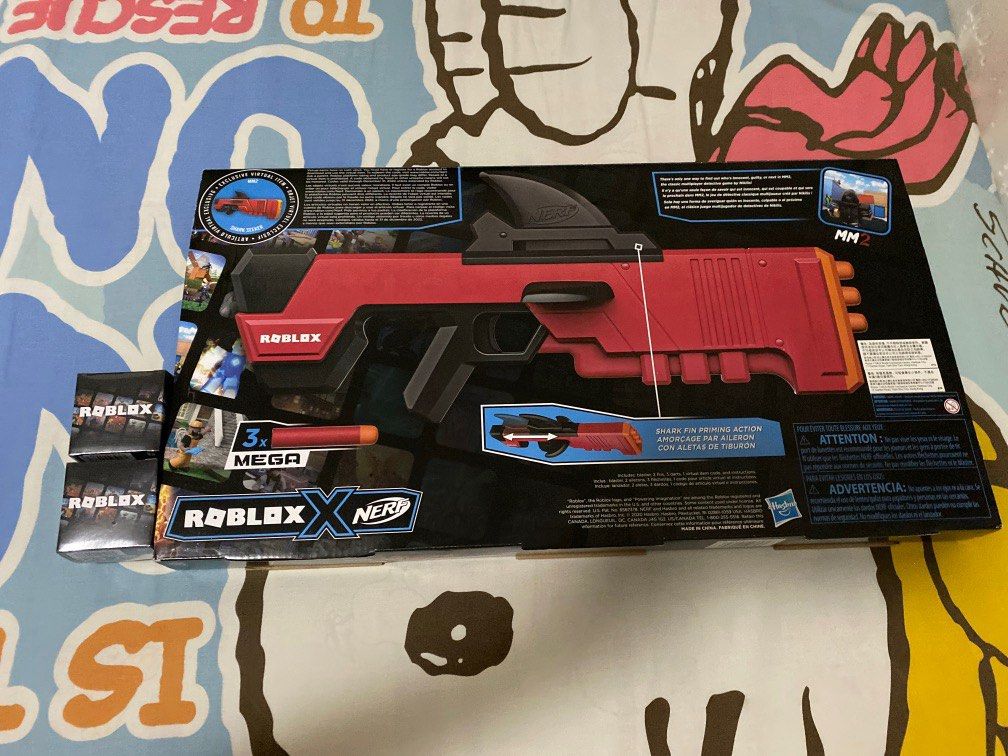 Roblox Nerf MM2 Shark Seeker + 2 included series 12 mystery figures, 興趣 ...