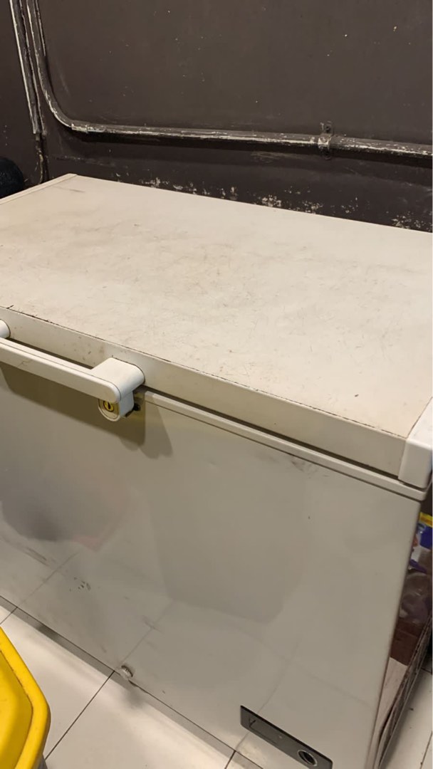 RSA FREZZER CF-220 kulkas daging frozen, Kitchen & Appliances di Carousell