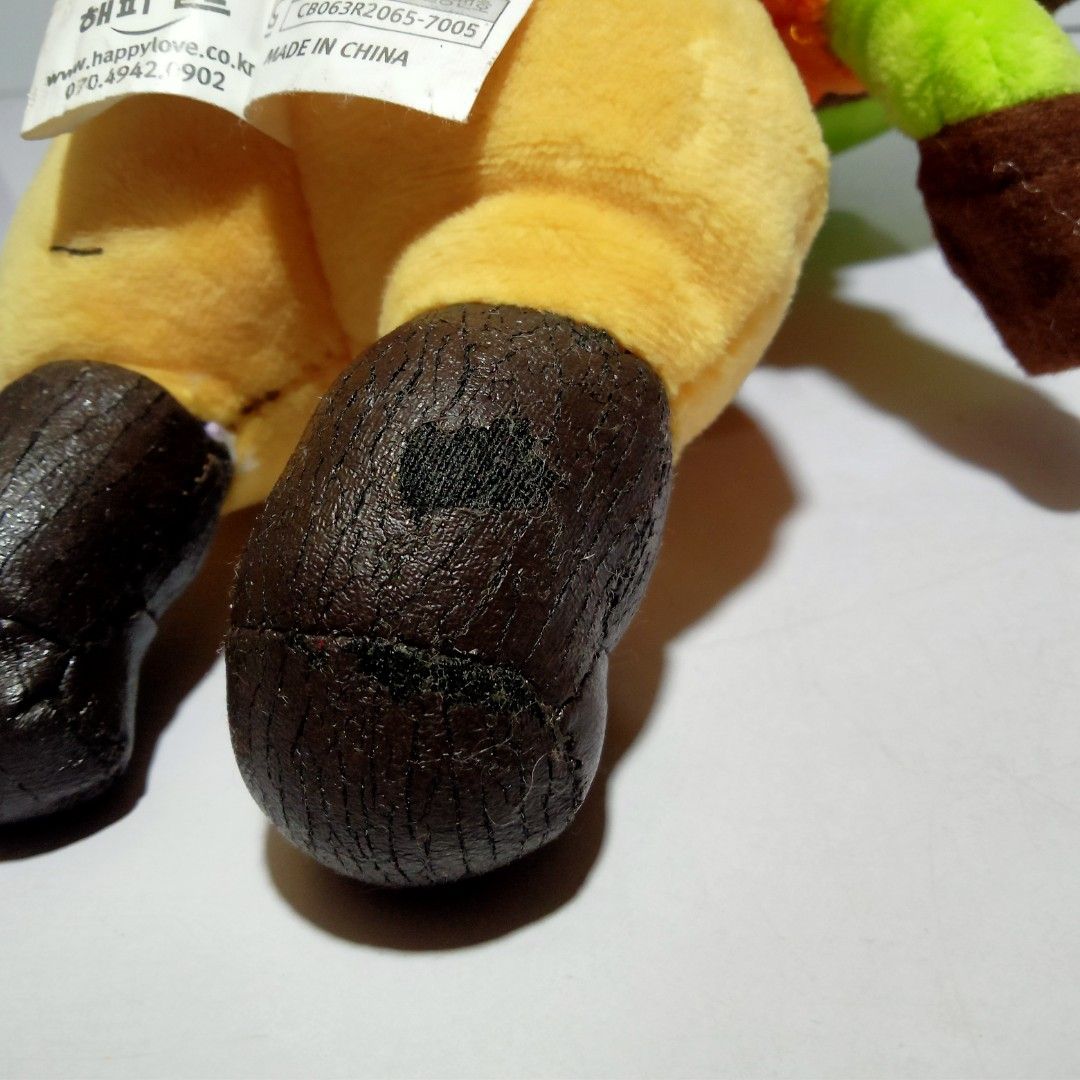 RUNNING MAN 30 cm Plush - Preloved, Hobbies & Toys, Toys & Games on ...