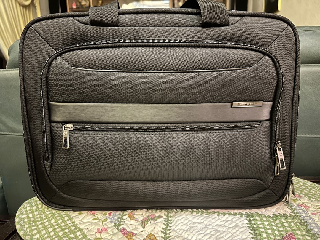 Samsonite Laptop Bag, Hobbies & Toys, Travel, Luggage on Carousell