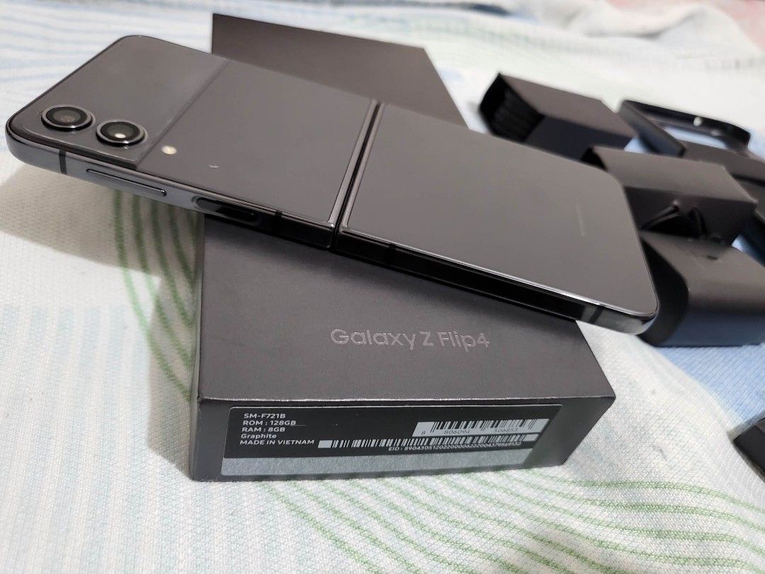 Samsung Galaxy Z Flip 4 NTC Black Snapdragon 8 Gen 1 Complete set box ...