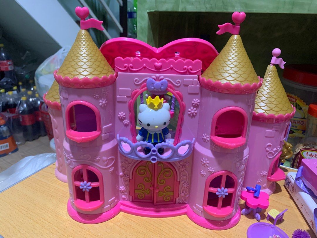 Sanrio Hello Kitty Castle on Carousell