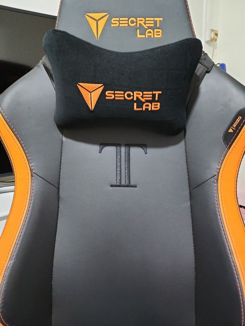 Secret Lab Gaming Chair Titan, Furniture & Home Living, Furniture ...