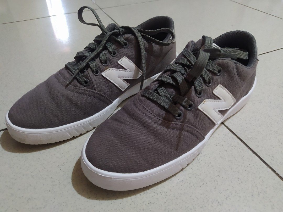Sepatu New Balance NB Shoes Original, Fesyen Wanita, Sepatu di Carousell