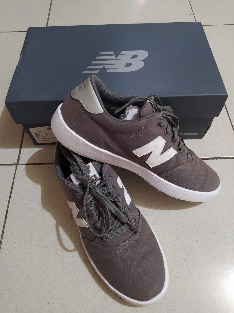 Sepatu New Balance NB Shoes Original, Fesyen Wanita, Sepatu di Carousell