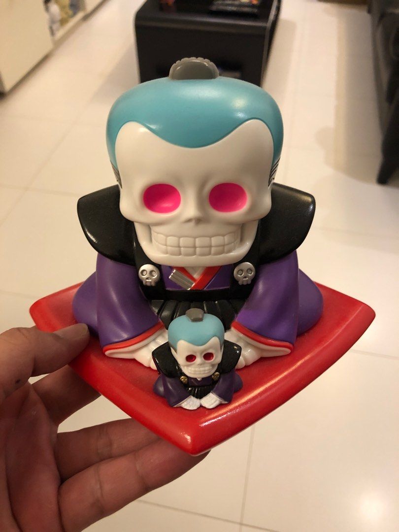 Skulltoys Realhead RxH sofubi Kaiju Japan, Hobbies & Toys, Toys & Games ...