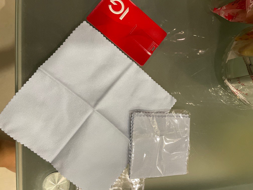 Spectacle Cloth, Women's Fashion, Watches & Accessories, Sunglasses ...