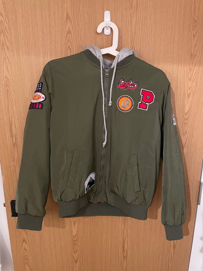 Supre puffer bomber jacket with detachable hood, Women's Fashion, Coats ...