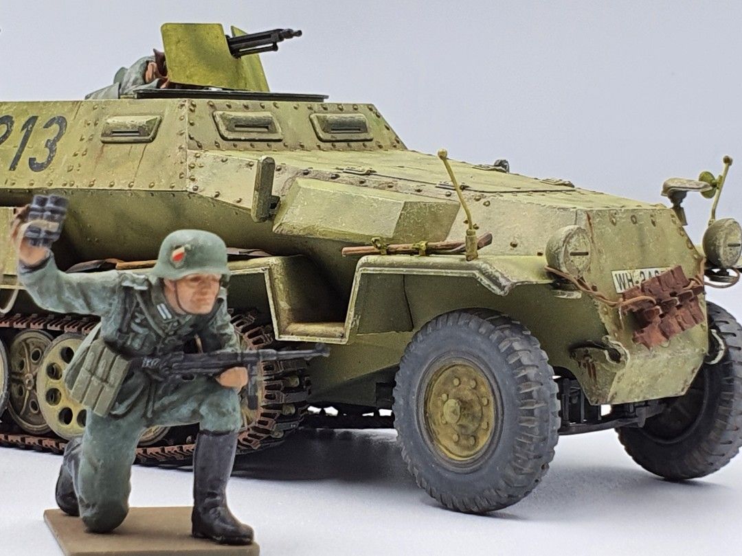 Tamiya 1/35 sd kfz 251 halftrack assembled model kit, Hobbies & Toys ...