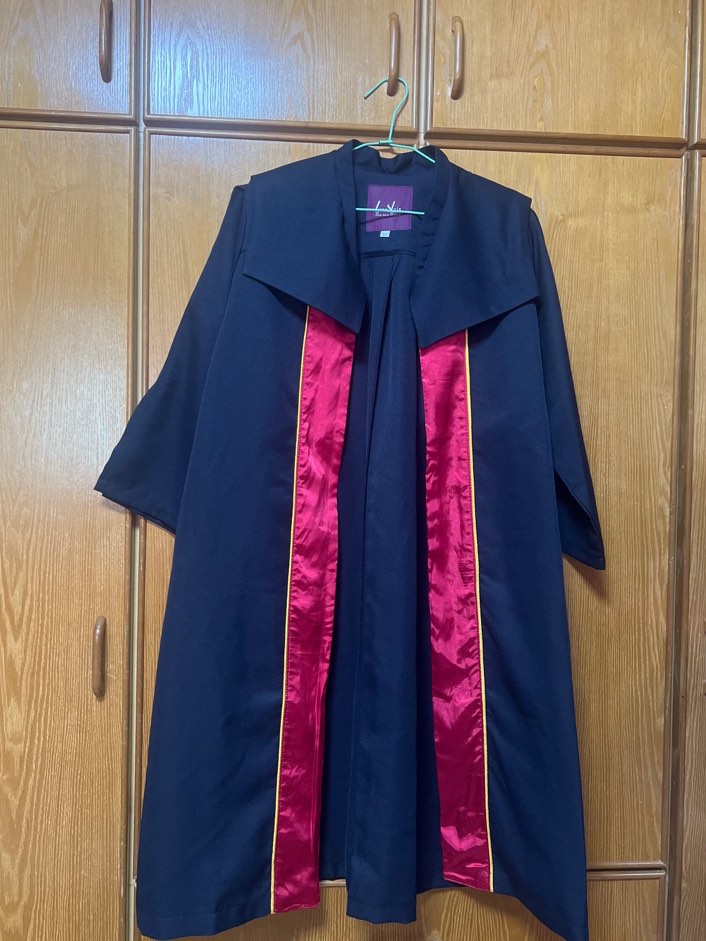 Temasek Poly Graduation Gown, Women's Fashion, Coats, Jackets and ...