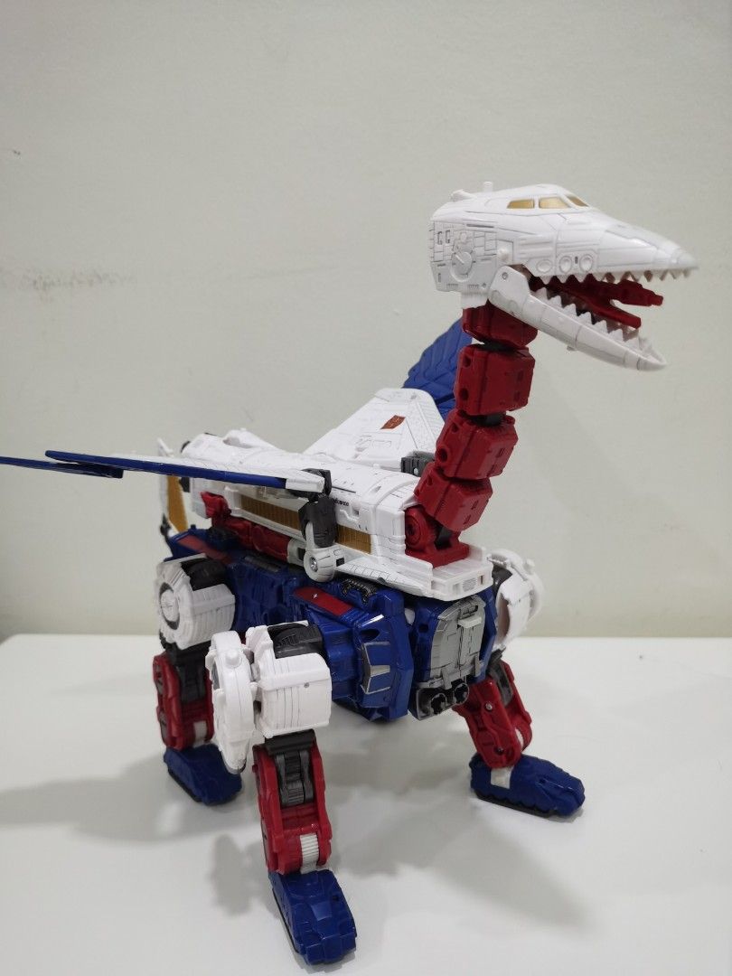 Transformers Commander Class Skylynx, Hobbies & Toys, Toys & Games on ...