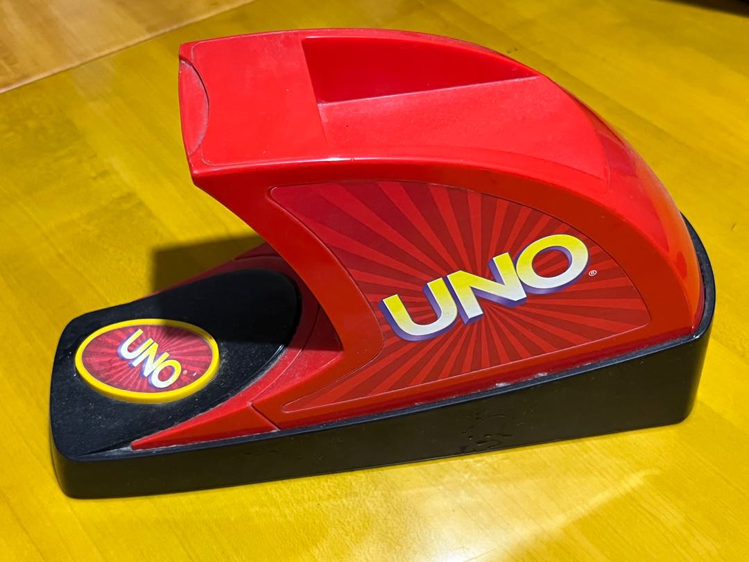 正常運作UNO發牌機, 興趣及遊戲, 玩具 & 遊戲類 - Carousell