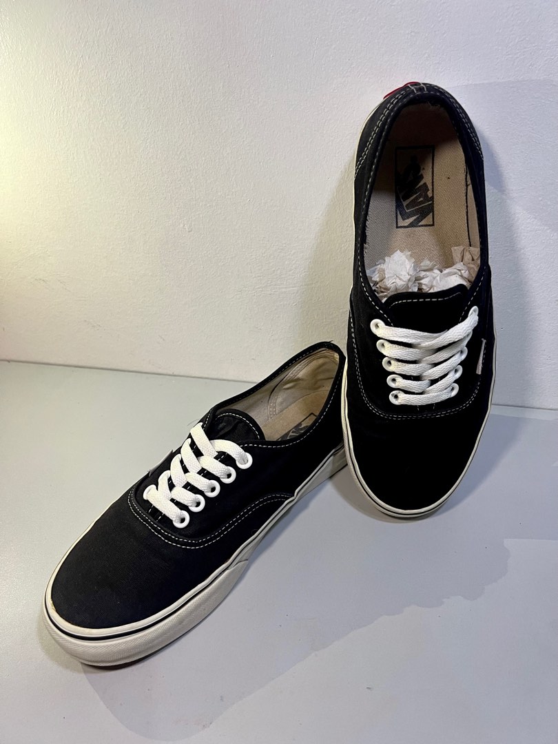 Vans Authentic Black/White, Men's Fashion, Footwear, Sneakers on Carousell