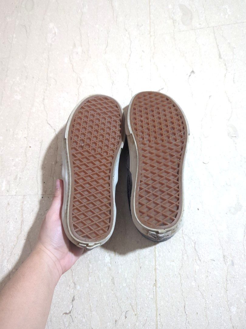 Vans Classic Slip-On Cracked Metallic Shoes for 22 feet, Women's ...