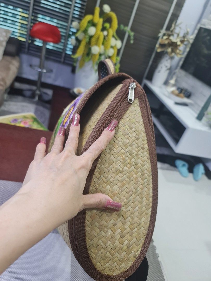 Vintage straw backpack with drawing, Women's Fashion, Bags & Wallets ...