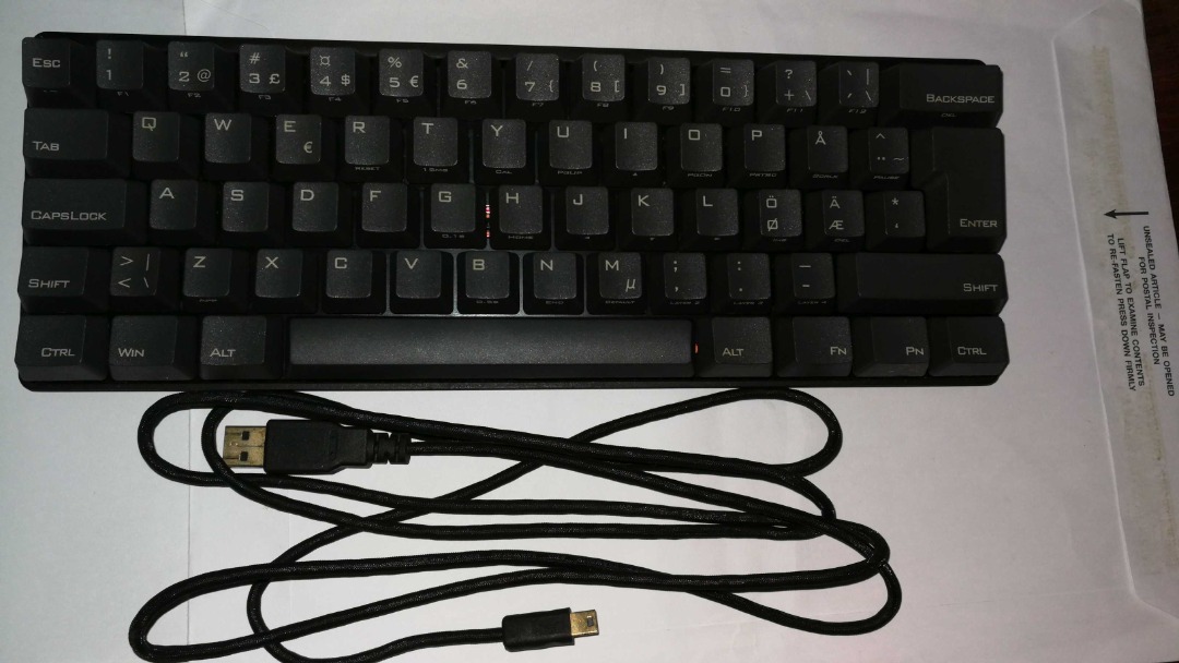 Vortex Pok3r metal casing mechanical keyboard. Black Cherry MX switches ...