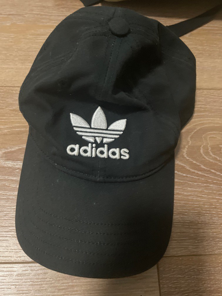 Adidas Cap, Men's Fashion, Watches & Accessories, Caps & Hats on Carousell