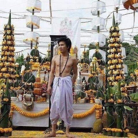 AJ Bess Khun Paen - First Batch, Hobbies & Toys, Memorabilia ...