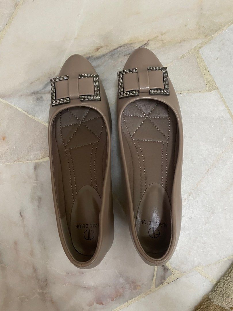 Alain Delon saiz 39, Women's Fashion, Footwear, Shoe inserts on Carousell