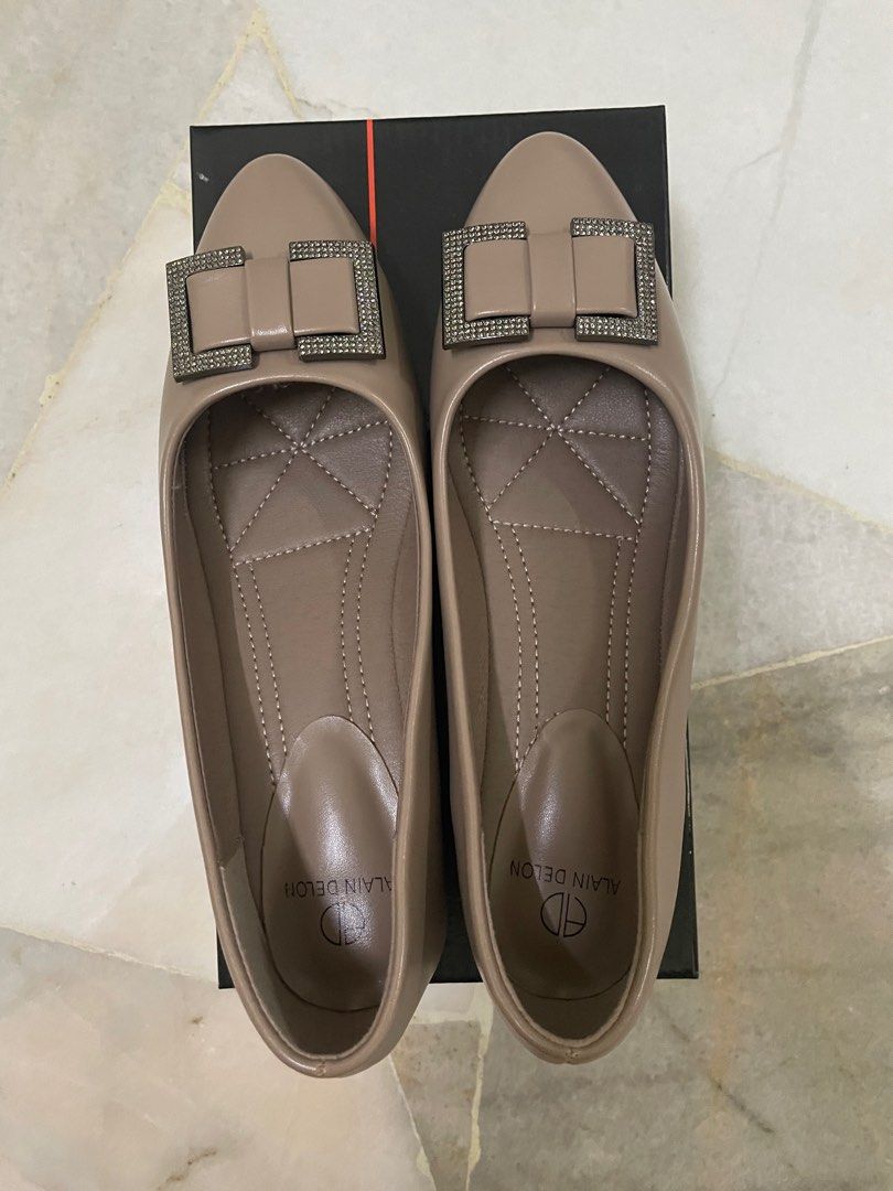 Alain Delon saiz 39, Women's Fashion, Footwear, Shoe inserts on Carousell