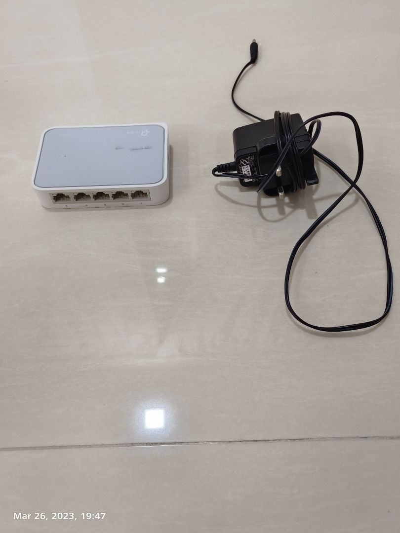 Asus Dual Band Router RT AC G TP Link Ports Mbps Hub Switch Computers Tech