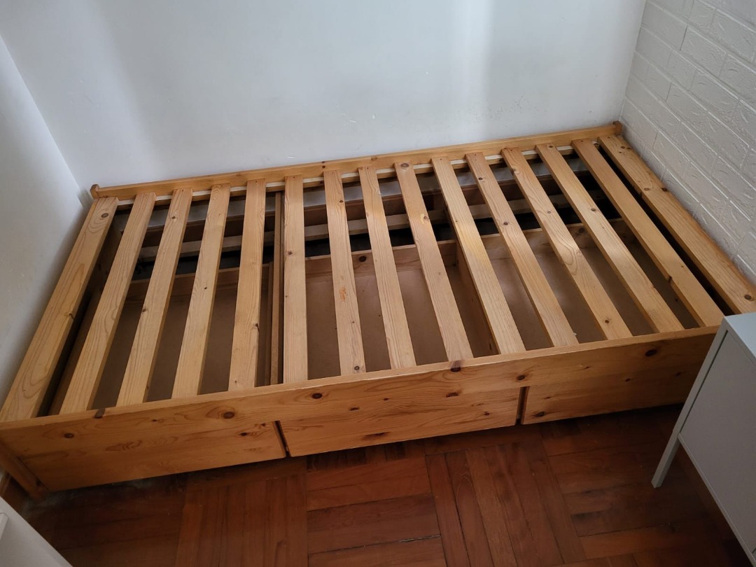 BF368 三呎單人三櫃桶活動子床架, 傢俬＆家居, 傢俬, 床架及床褥 - Carousell