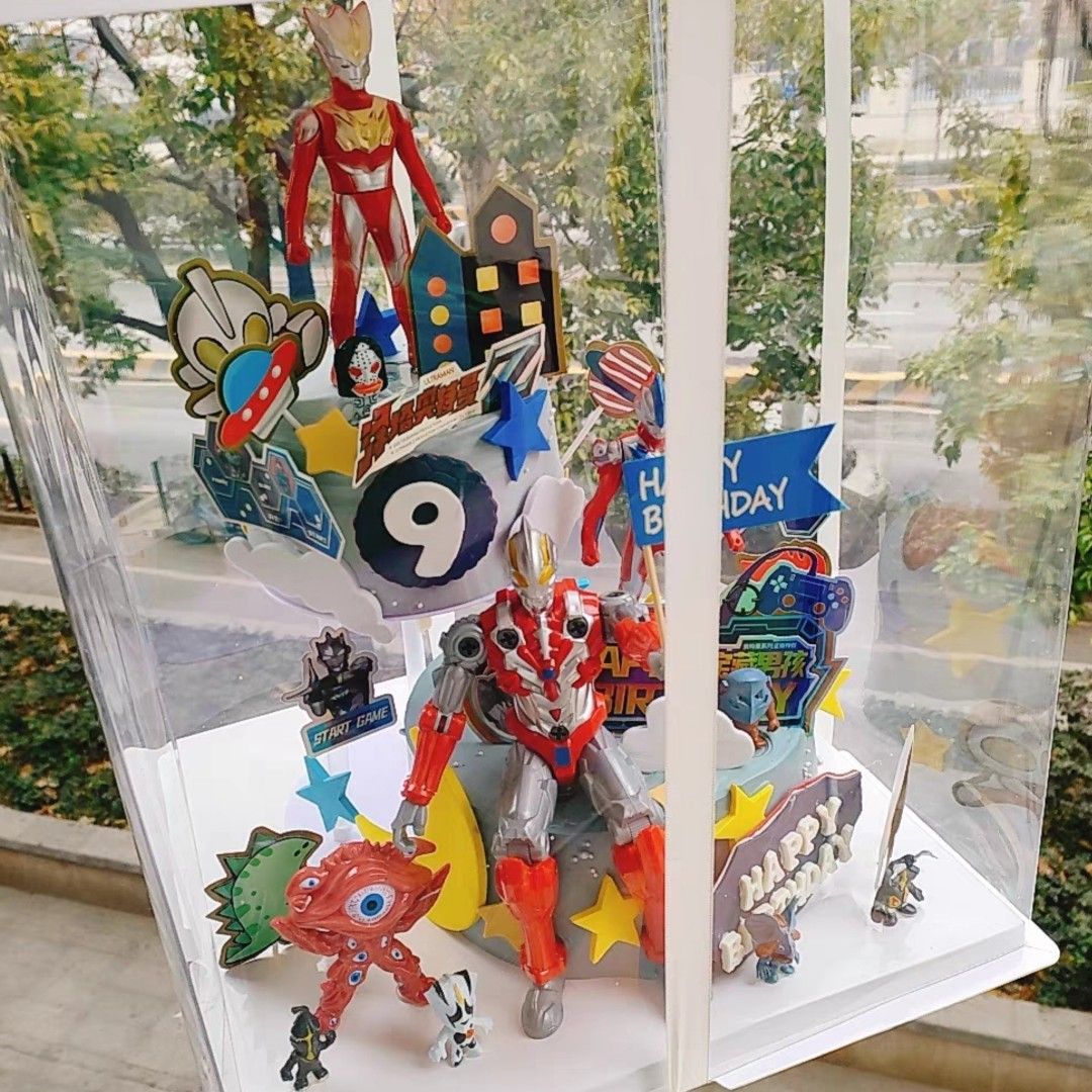 Big Ultraman Figurines Cake Topper, Hobbies & Toys, Toys & Games on ...