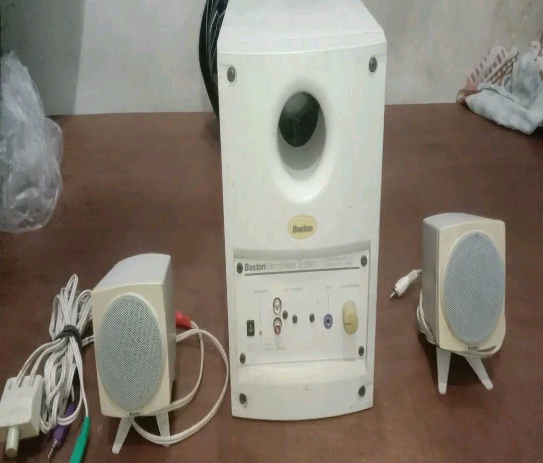 BOSTON ACOUSTIC MICROMEDIA SUBWOOFER AND MINI SPEAKER SYSTEM 7000596 ...