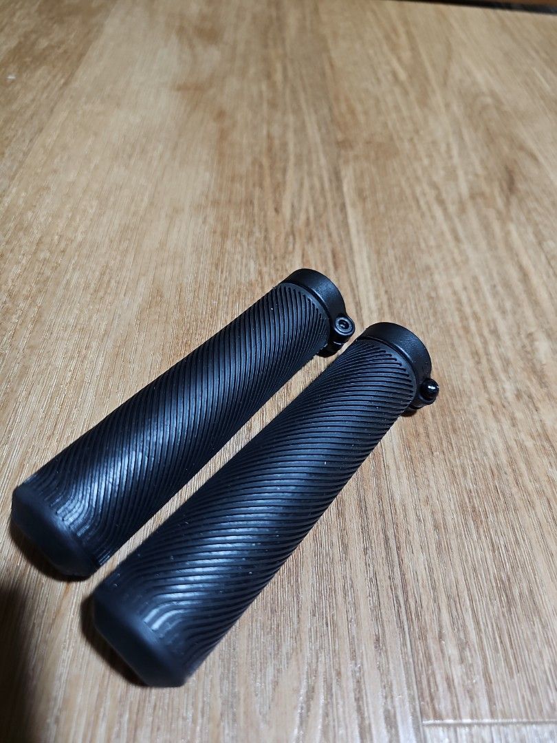Brompton Handlebar Grips 130mm Lock-on, Sports Equipment, Bicycles ...