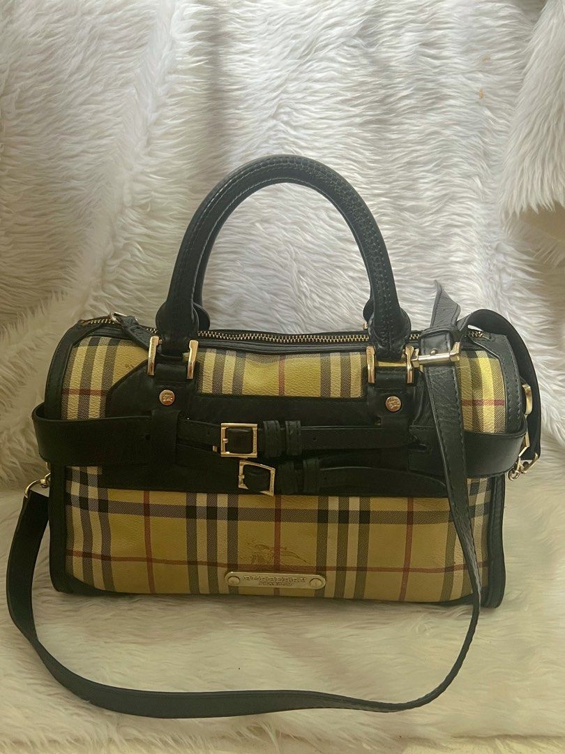 Burberry doctors bag 2way, Luxury, Bags & Wallets on Carousell