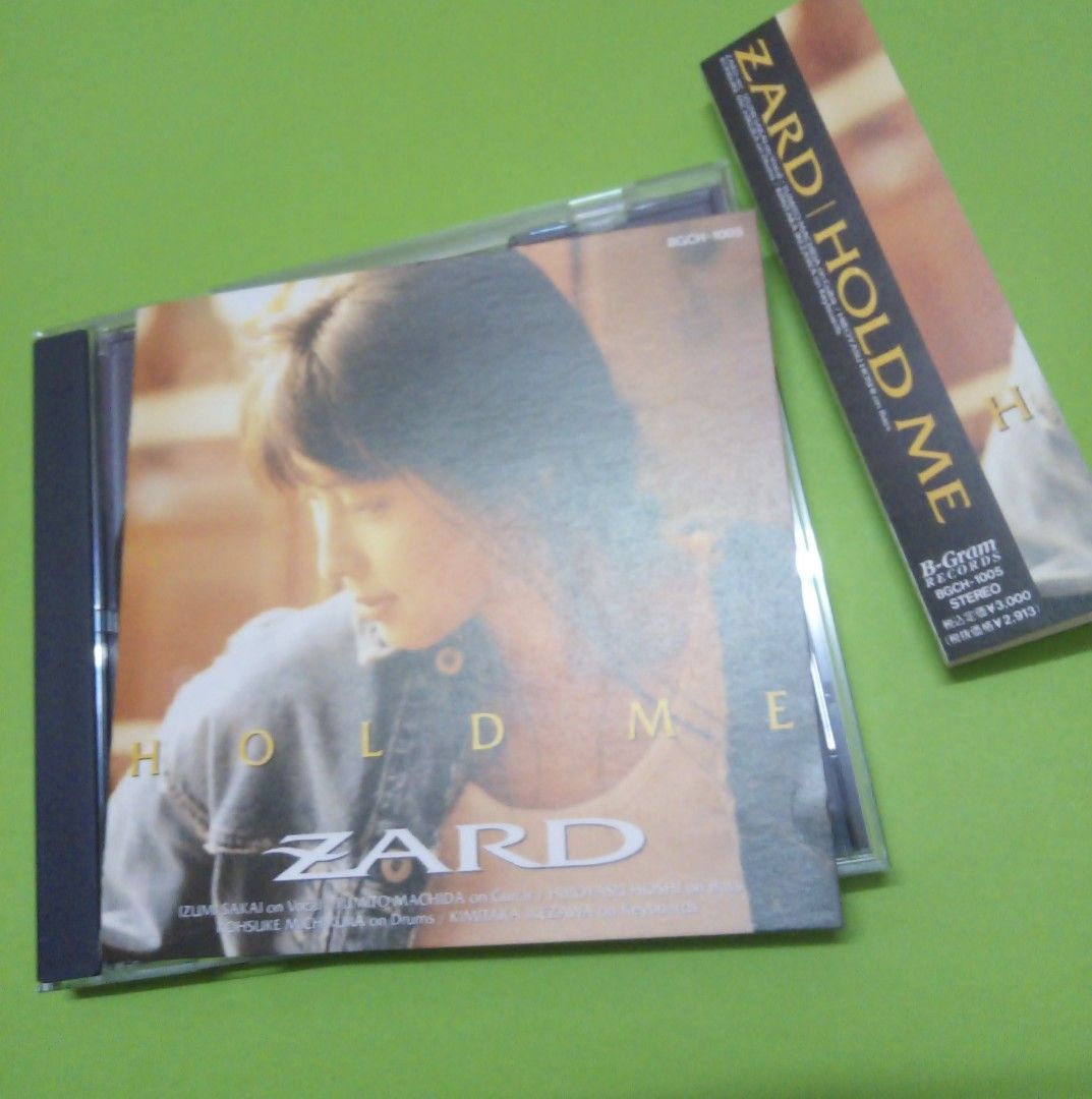 CD ZARD : HOLD ME ALBUM (1992) J-POP IZUMI SAKAI 1990S JAPANESE POP, Hobbies & Toys, Music ...
