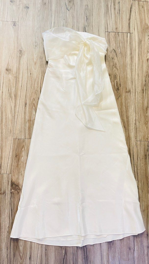 Daniel Yam Evening Grown, Women's Fashion, Dresses & Sets, Evening ...