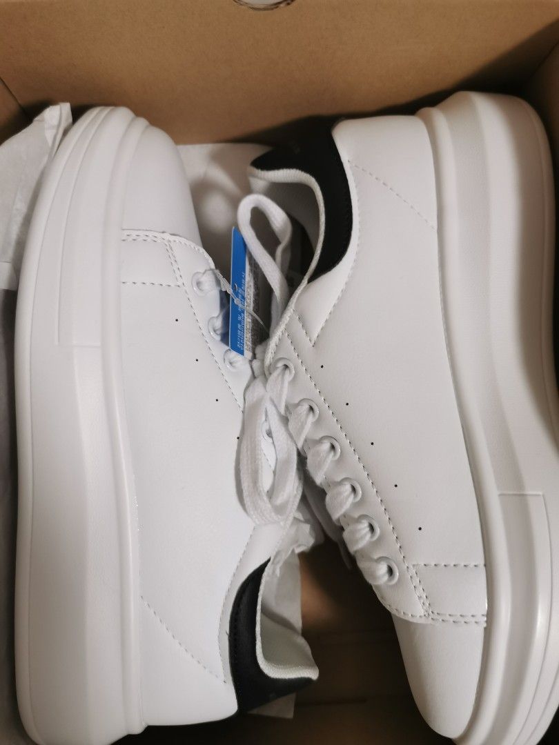 DOMBA SHOES BRAND NEW, Women's Fashion, Footwear, Sneakers on Carousell