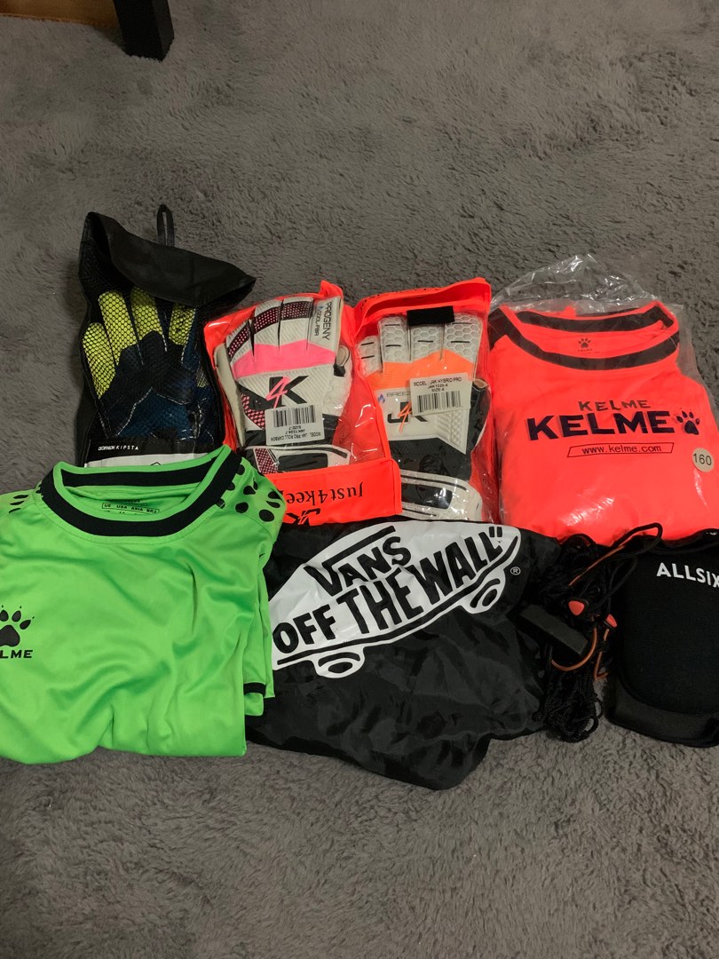 Goalkeeper Football items, Women's Fashion, Activewear on Carousell