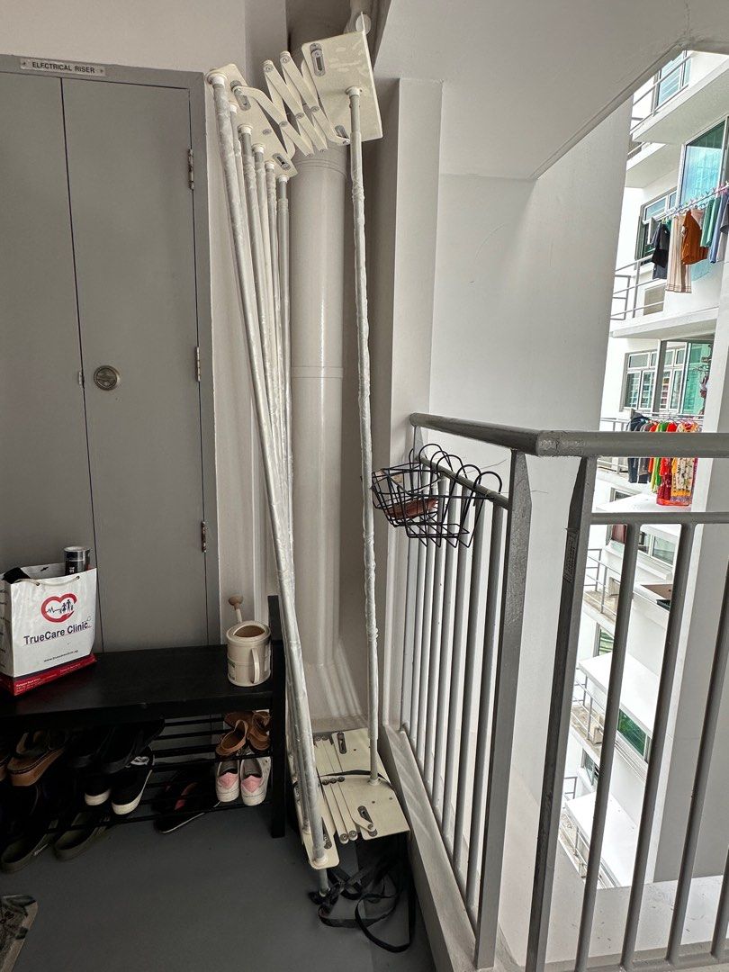 Hdb clothes Drying Rack, Furniture & Home Living, Home Improvement ...