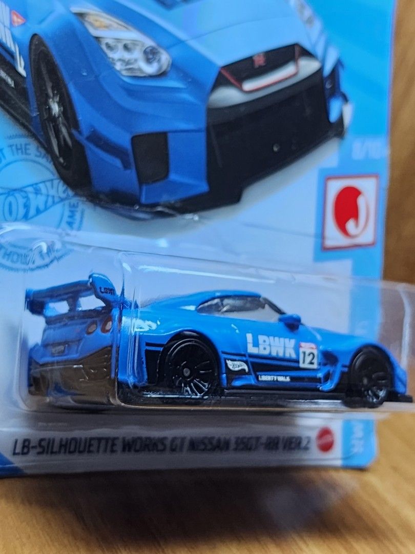 Hot Wheels Nissan GTR R35 Liberty walk LB works 1:64 not mini gt inno64 ...
