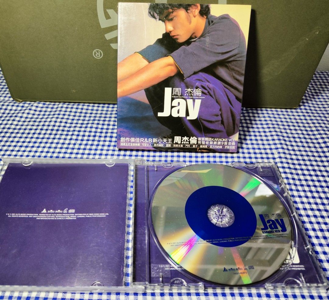 Jay Chou first album CD + Calendar / Karaoke VCD Taiwan version 周杰伦 同名专辑 首张专辑 月历版 台版 卡拉OK 港版 ...