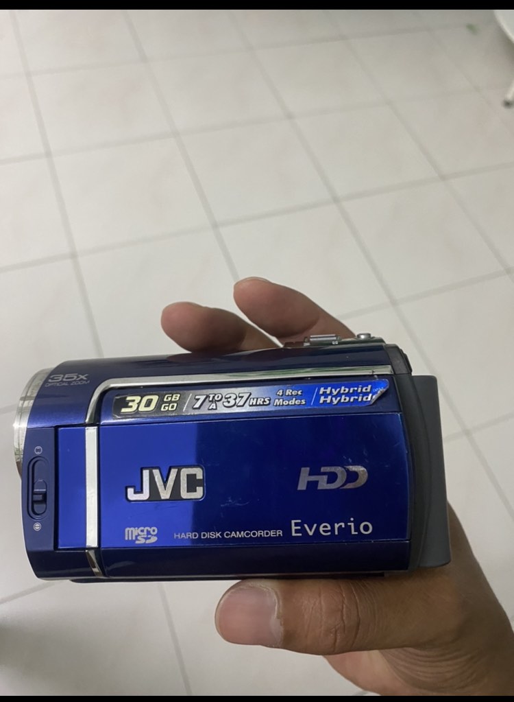 Jvc everio mg330, Photography, Cameras on Carousell