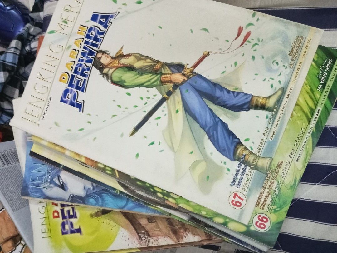 Koleksi Jengking Merah Darah Perwira, Hobbies & Toys, Books & Magazines ...