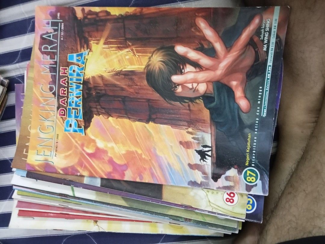 Koleksi Jengking Merah Darah Perwira, Hobbies & Toys, Books & Magazines ...